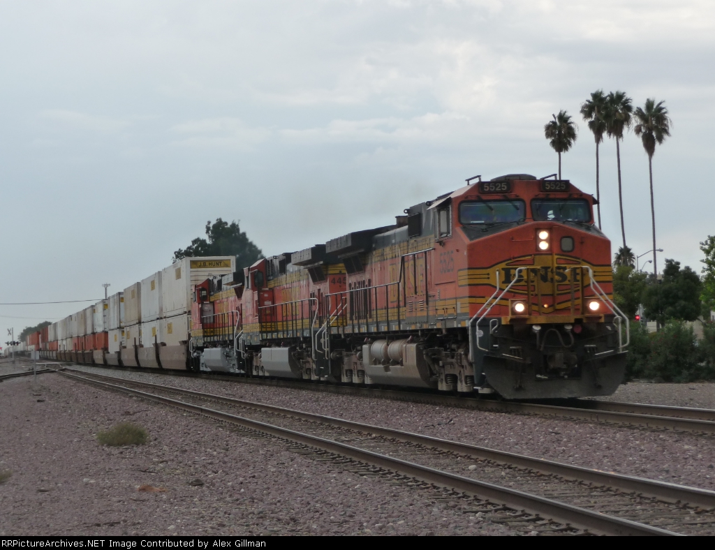BNSF 5525 West